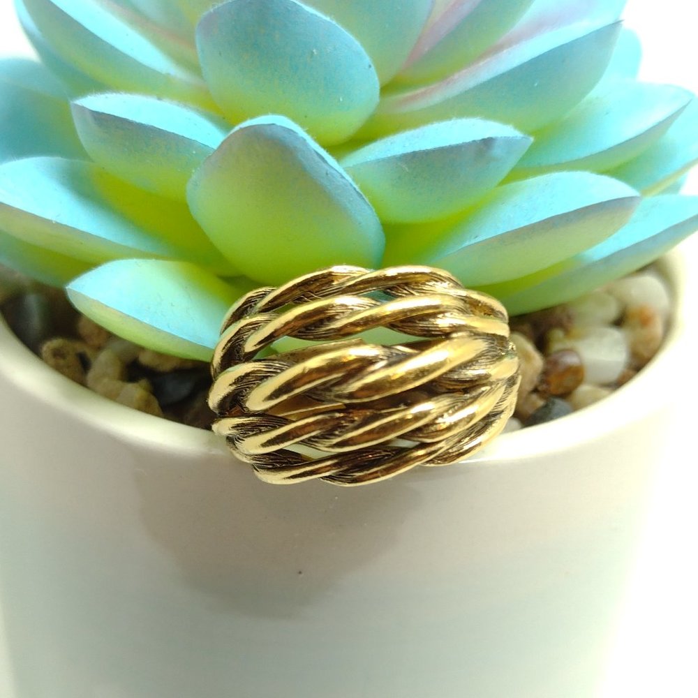 Vintage Emmons Antique Gold Woven Ring Size 6 - Gem